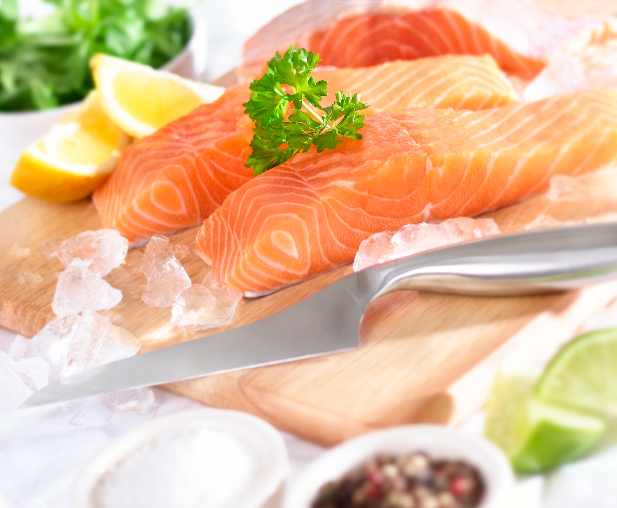 Så länge håller fisk & skaldjur i kyl & frys – Fjäll & Fena